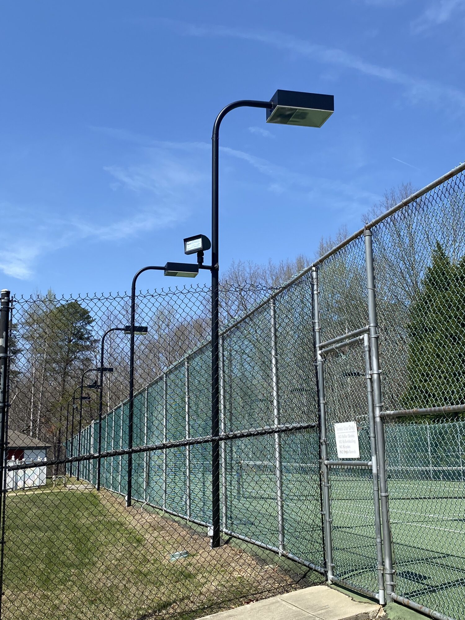 Light Pole Painting (Parking Lots and Tennis Courts) - Pro 1 Sealcoating